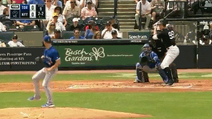 [MLB CUT] 스몰츠 "외야 4인 시프트? 타자들 신경도 안 쓸 것"