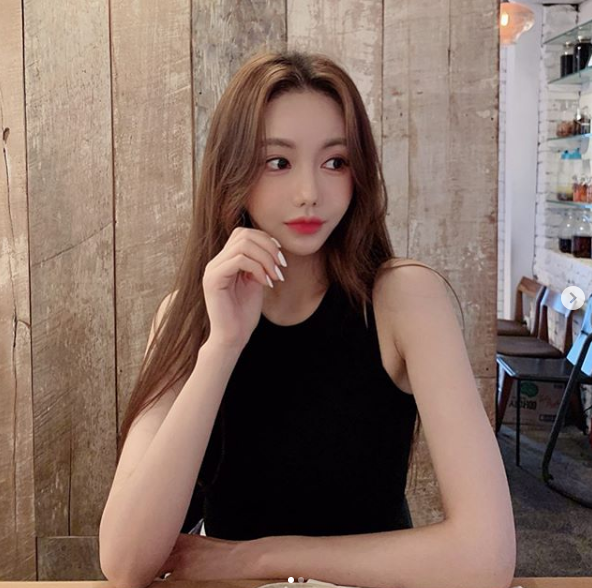 '몸캠·벗방 의혹' 브레이브걸스 박서아, 해명에도 뜨거운 관심