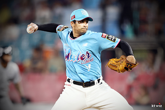 ‘20승 투수 vs 무패 투수’ PO 1차전 NC 페디-KT 쿠에바스 대결 [PO1]