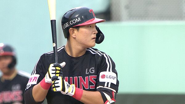 문정빈 3안타 3타점 폭발...LG, KBO Fall League 첫 승 [춘추 이슈]