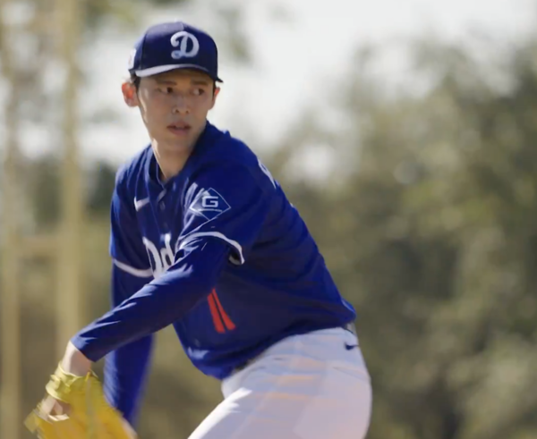 '오타니 시즌 1호 홈런+사사키 160km 광속구 데뷔' 다저스, 컵스와 도쿄시리즈 싹쓸이 [춘추 MLB]