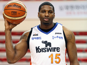 [데일리 BIG3] '핫 데뷔' 브라운, KBL 첫 경기서 34점 맹폭