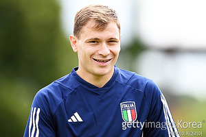 ‘UCL 출전’ 뉴캐슬, ‘이탈리아 대표 MF’ 바렐라 원한다 [춘추 EPL]