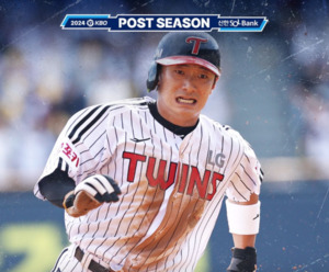 [준PO2] '임찬규 선발승+신민재 3타점' LG, KT에 완승...1승 1패 반격 성공